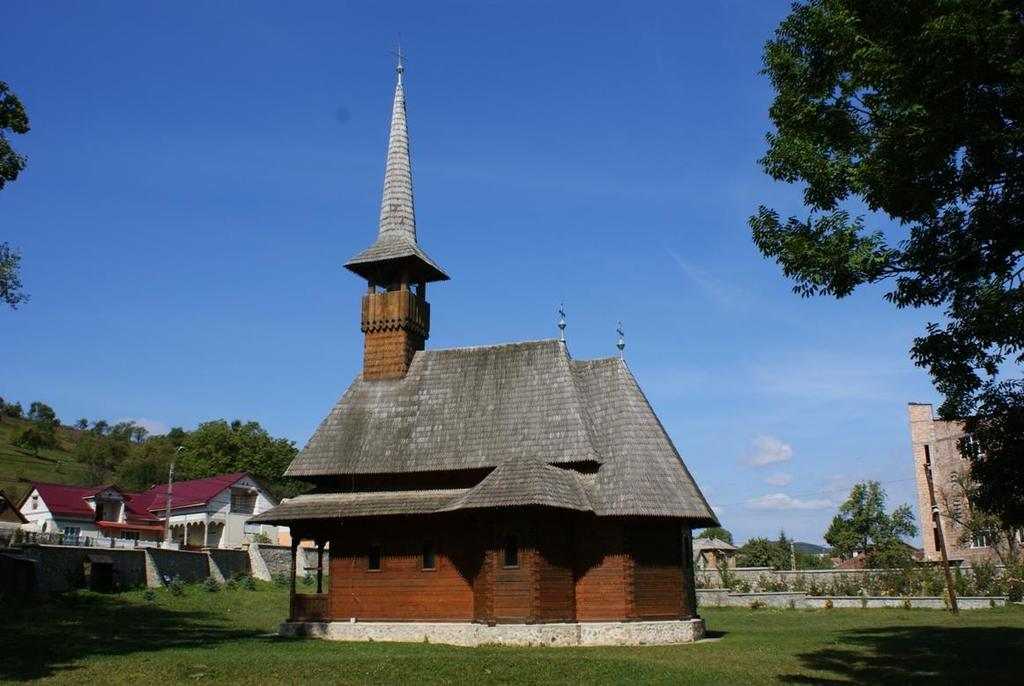Mănăstirea Dobric îmbracă haine de sărbătoare - Basilica.ro