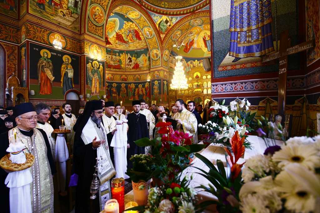 Patru ani de la trecerea la cele veșnice a Arhiepiscopului Epifanie ...