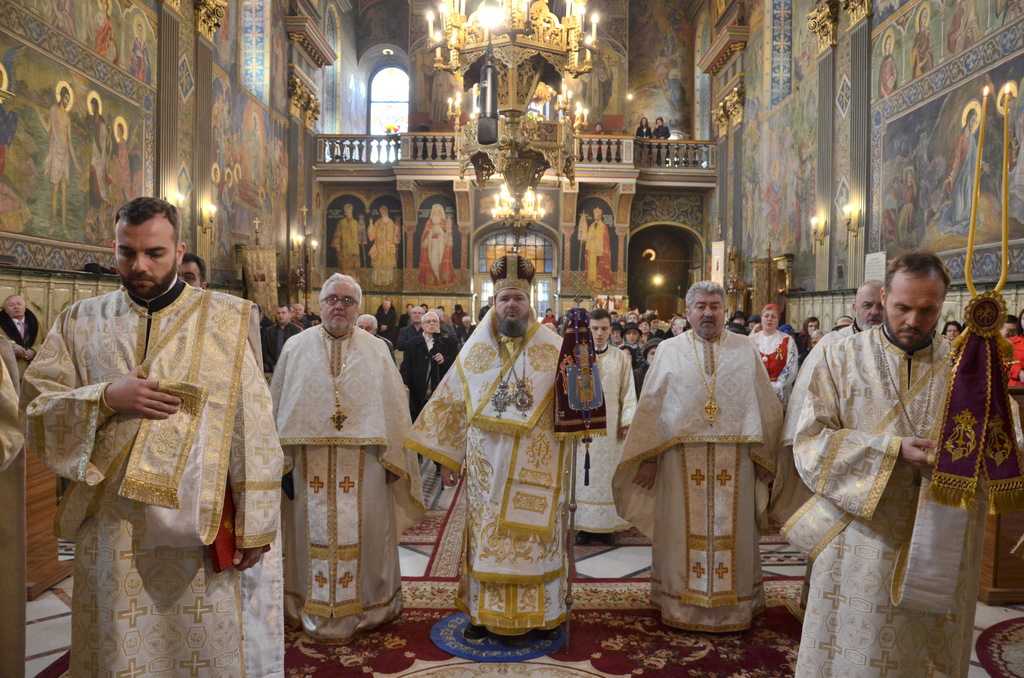 PS Sofronie: Zece ani de păstorire serbați prin rugăciune - Basilica.ro
