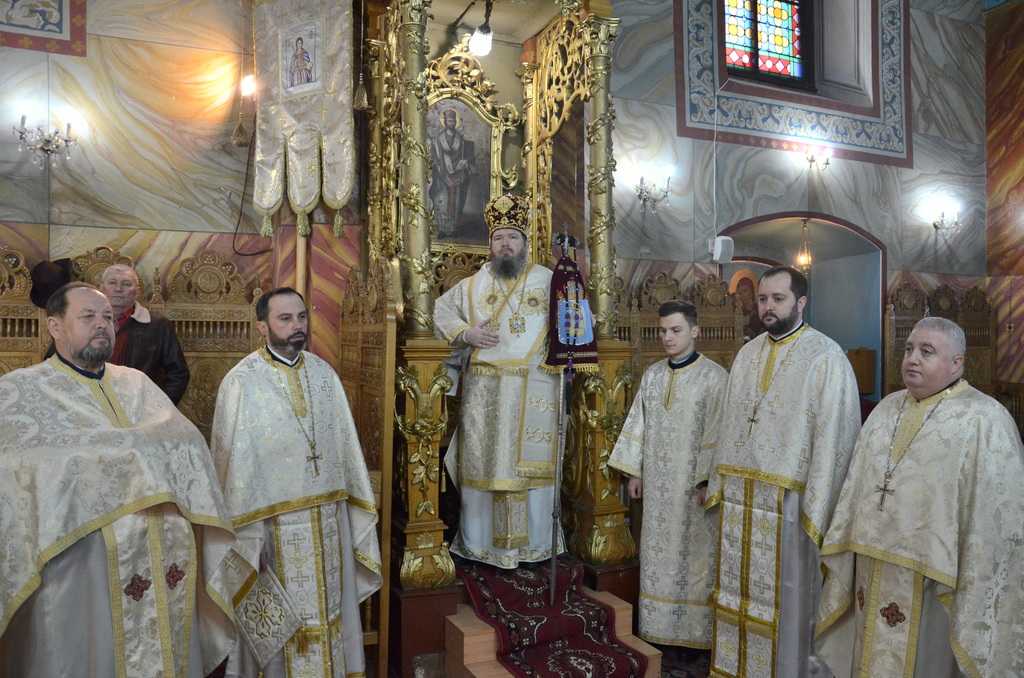 Oradea | PS Sofronie a instalat un nou slujitor în Parohia Velența I ...