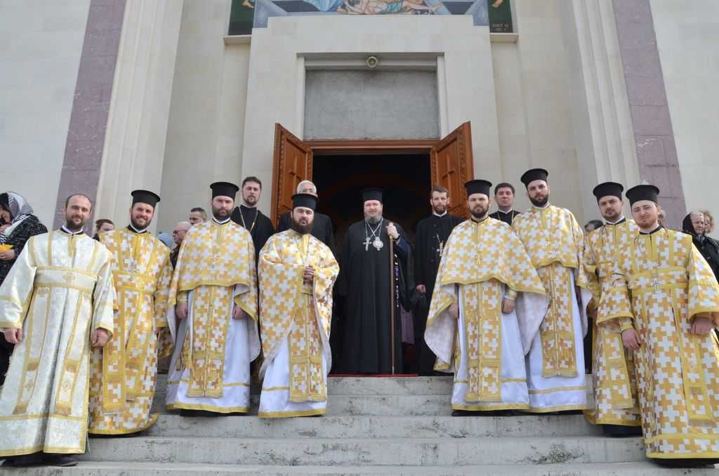 PS Sofronie: Zece ani de la întronizare, marcați prin rugăciune ...
