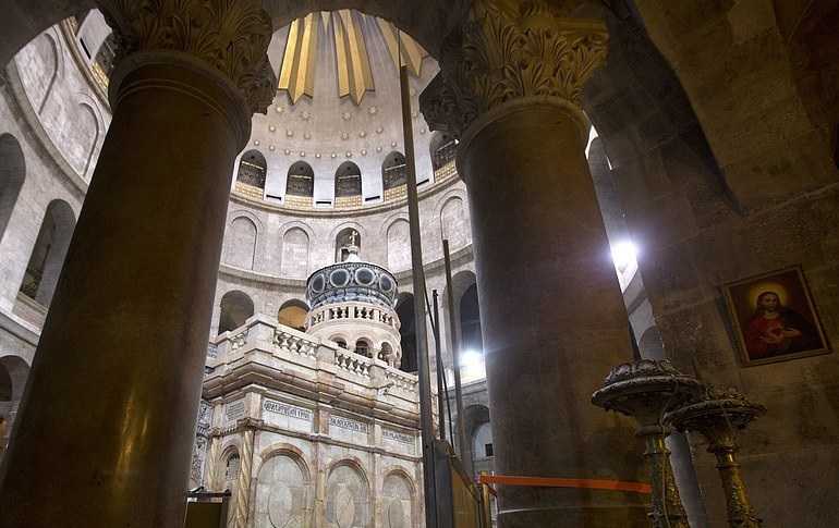 Sfinţirea Baldachinului Sfântului Mormânt (Video) - Basilica.ro