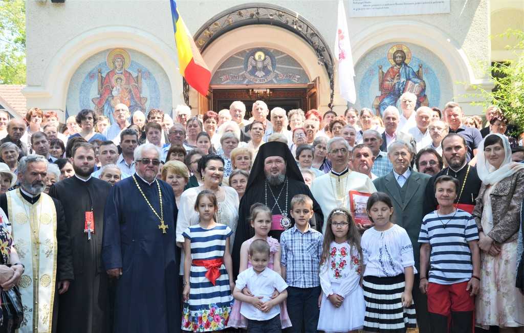 PS Sofronie: Sfinții sunt adevărați purtători de Hristos și oameni ...