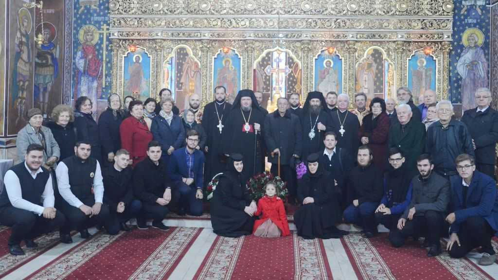 PS Sofronie la împlinirea vârstei de cincizeci de ani. Momente festive ...