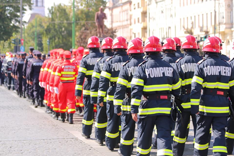 Pe 13 septembrie este aniversată Ziua Pompierilor din România - Basilica.ro