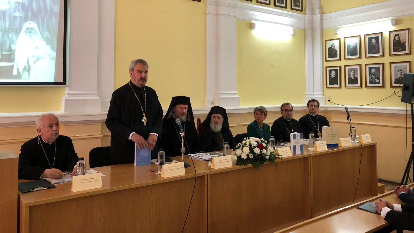 Patriarhul Iustin Moisescu a fost evidențiat la Arad ca promotor al ...