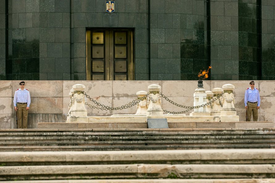 Basilica FOTO: 9 monumente ale Eroilor din Capitală - Basilica.ro