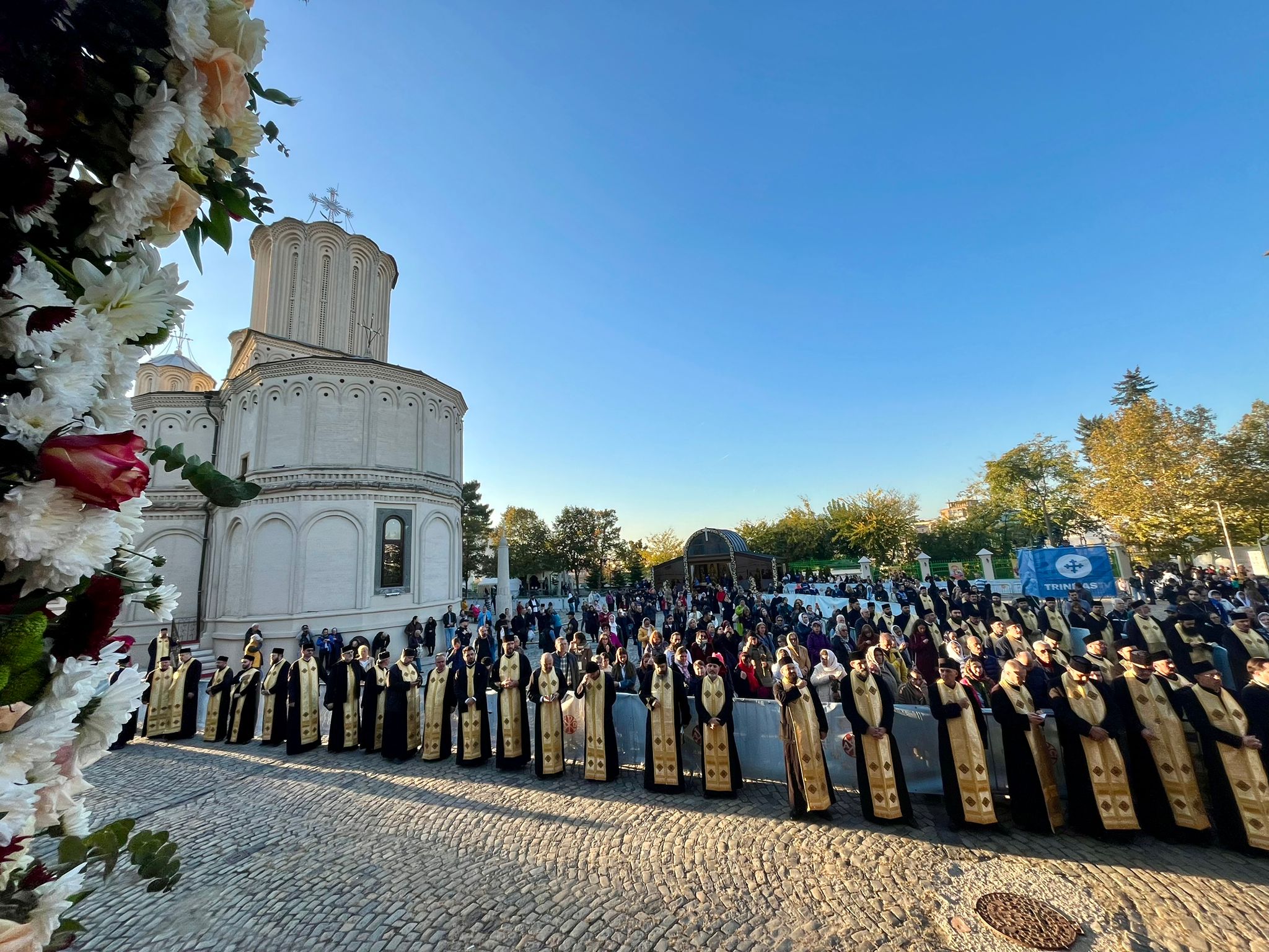 Slujba Privegherii în cinstea Sfântului Mare Mucenic Dimitrie ...