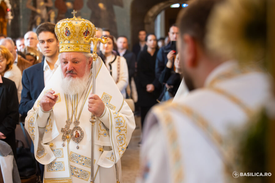 PS Varlaam Ploieșteanul a hirotonit un preot la Biserica Icoanei | FOTO ...