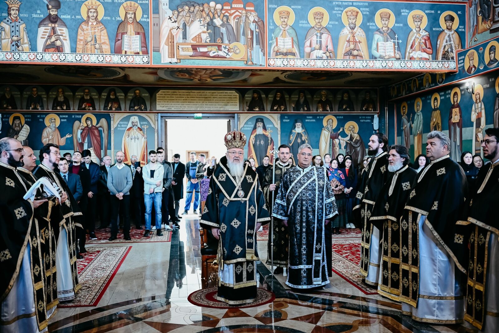 Mitropolitul Andrei Studenti Teologi Sfanta Cruce: Învățătură - Basilica.ro