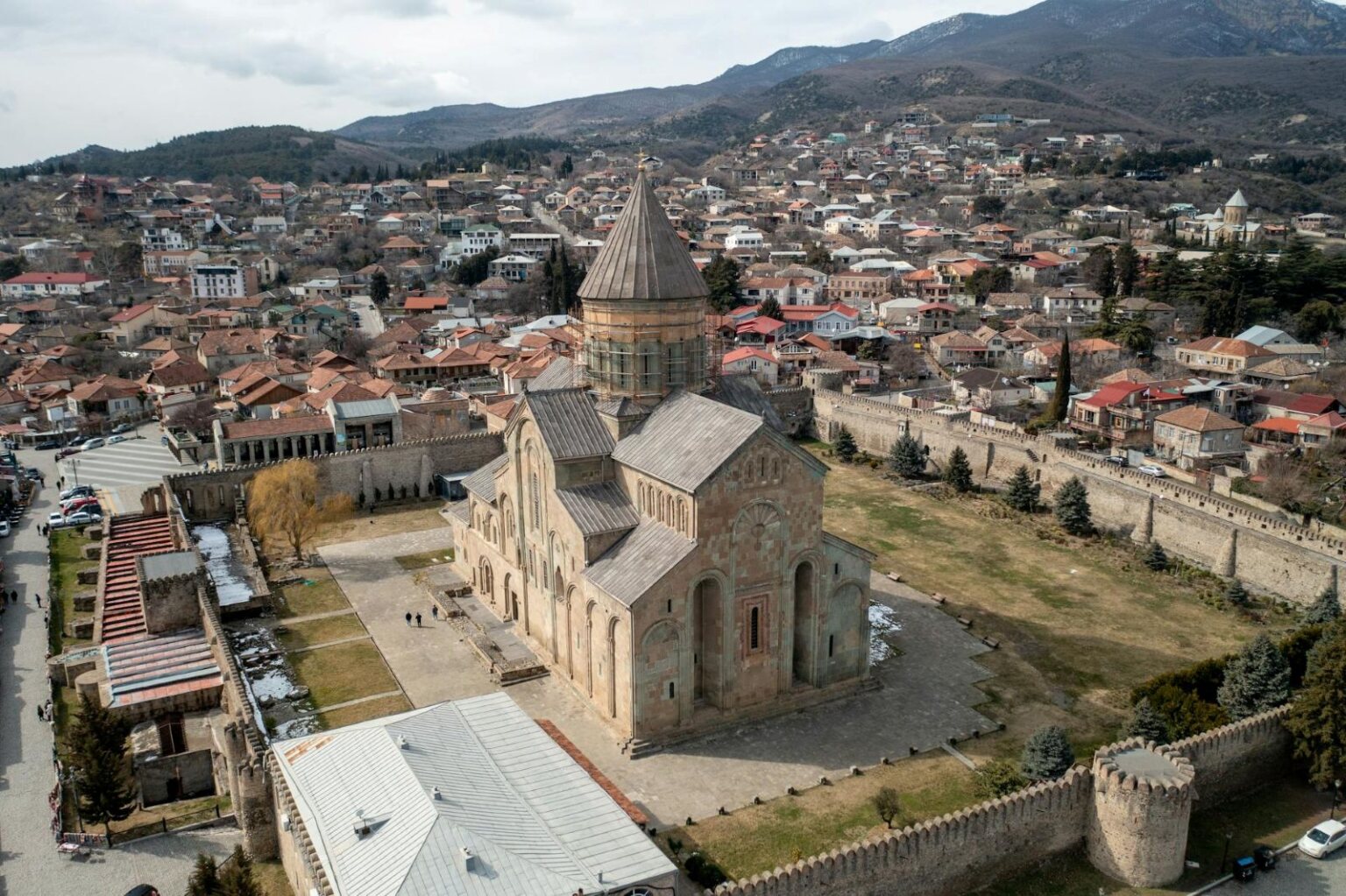 Georgia 1700 Years of Christianity and Cultural Heritage - Basilica.ro
